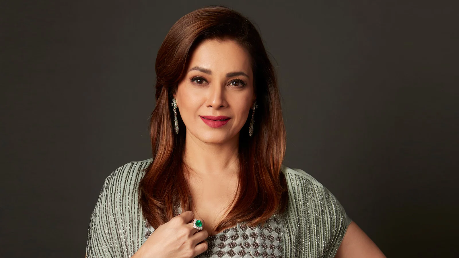 Neelam Kothari Biogrphy, Age, Husband, Family, Career, Net Worth