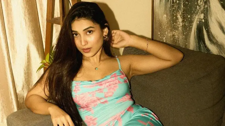 Akriti Negi Biography, Age, Boyfriend, Family, Career, Net Worth