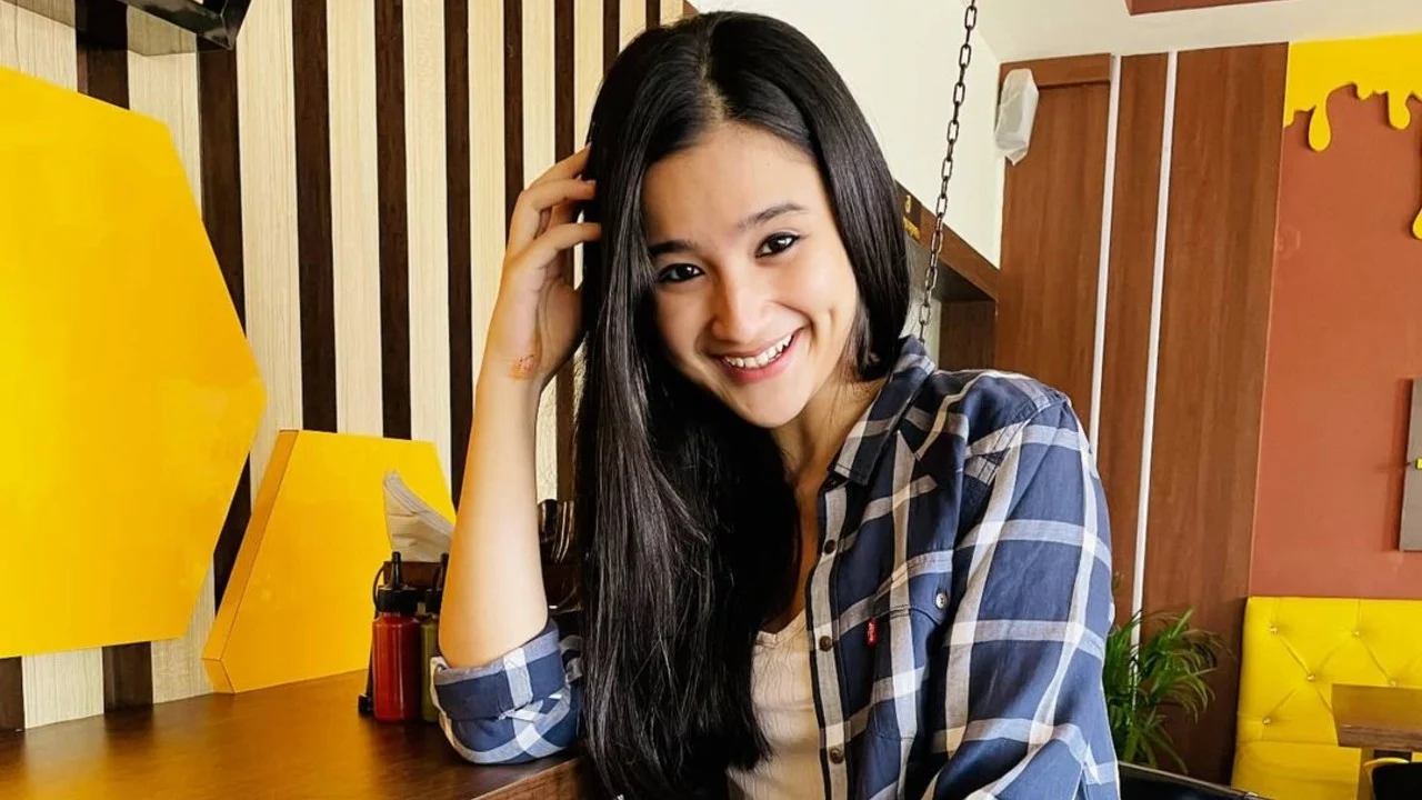 Celesti Bairagey Biography, Age, Family, Career, Boyfriend, Net Worth