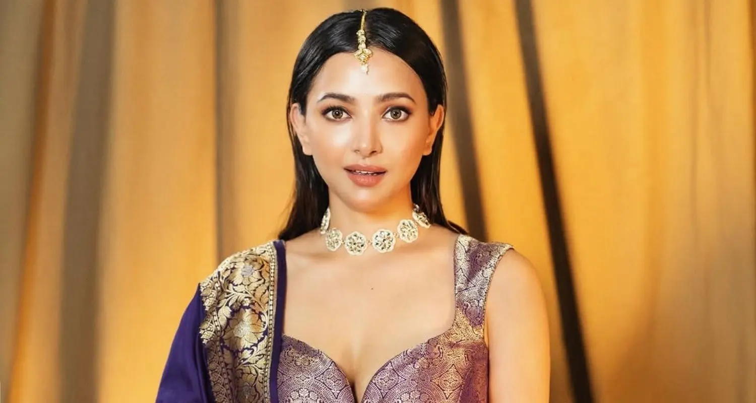Shweta Basu Prasad Biography, Age, Husband, Family, Career, Net Worth