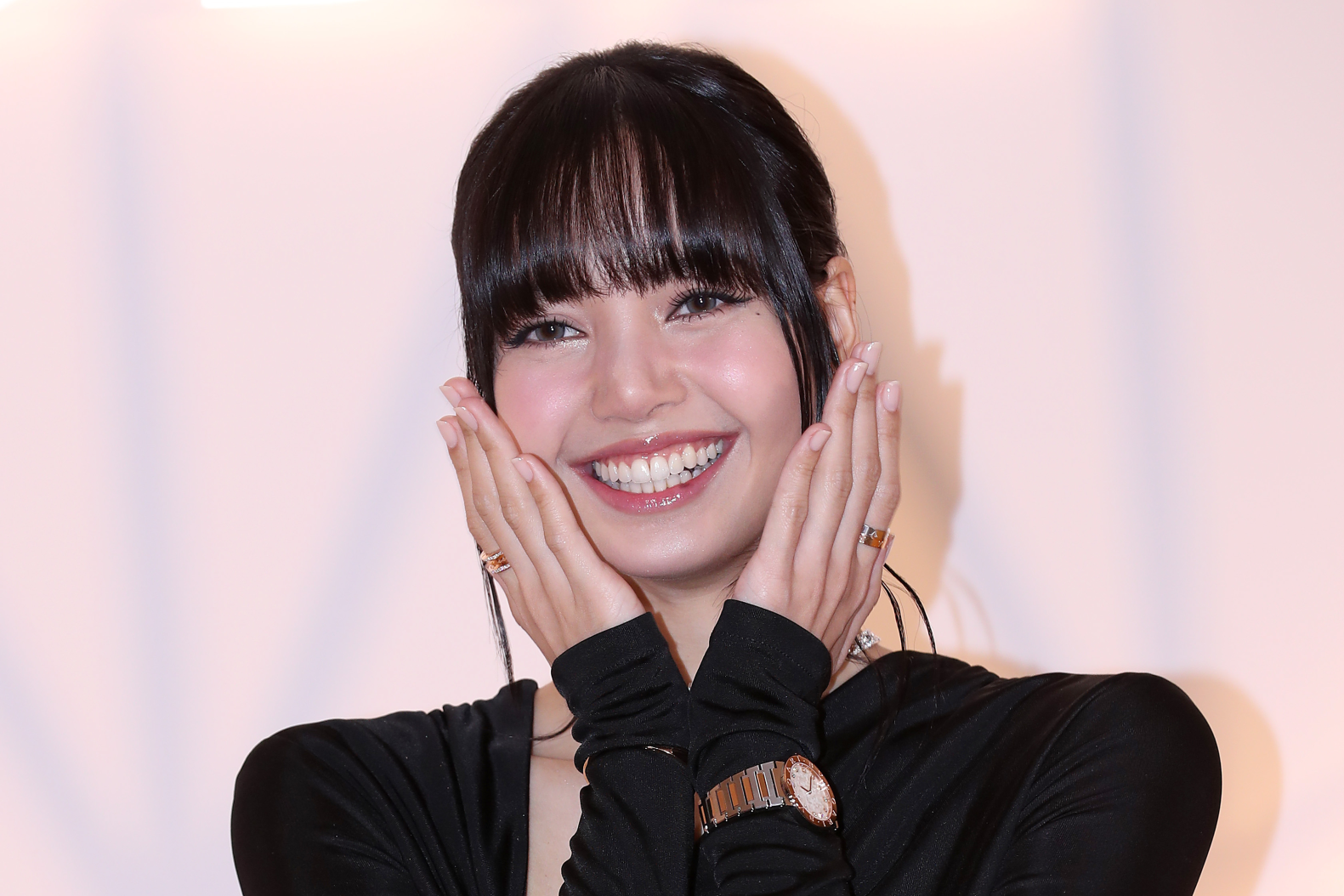 Lalisa Manoban Biography, Age, Family, Career, Net Worth