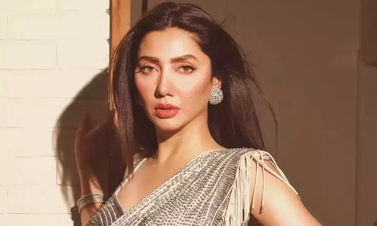 Mahira Khan Biography, Age, Husband, Family, Career, Net Worth