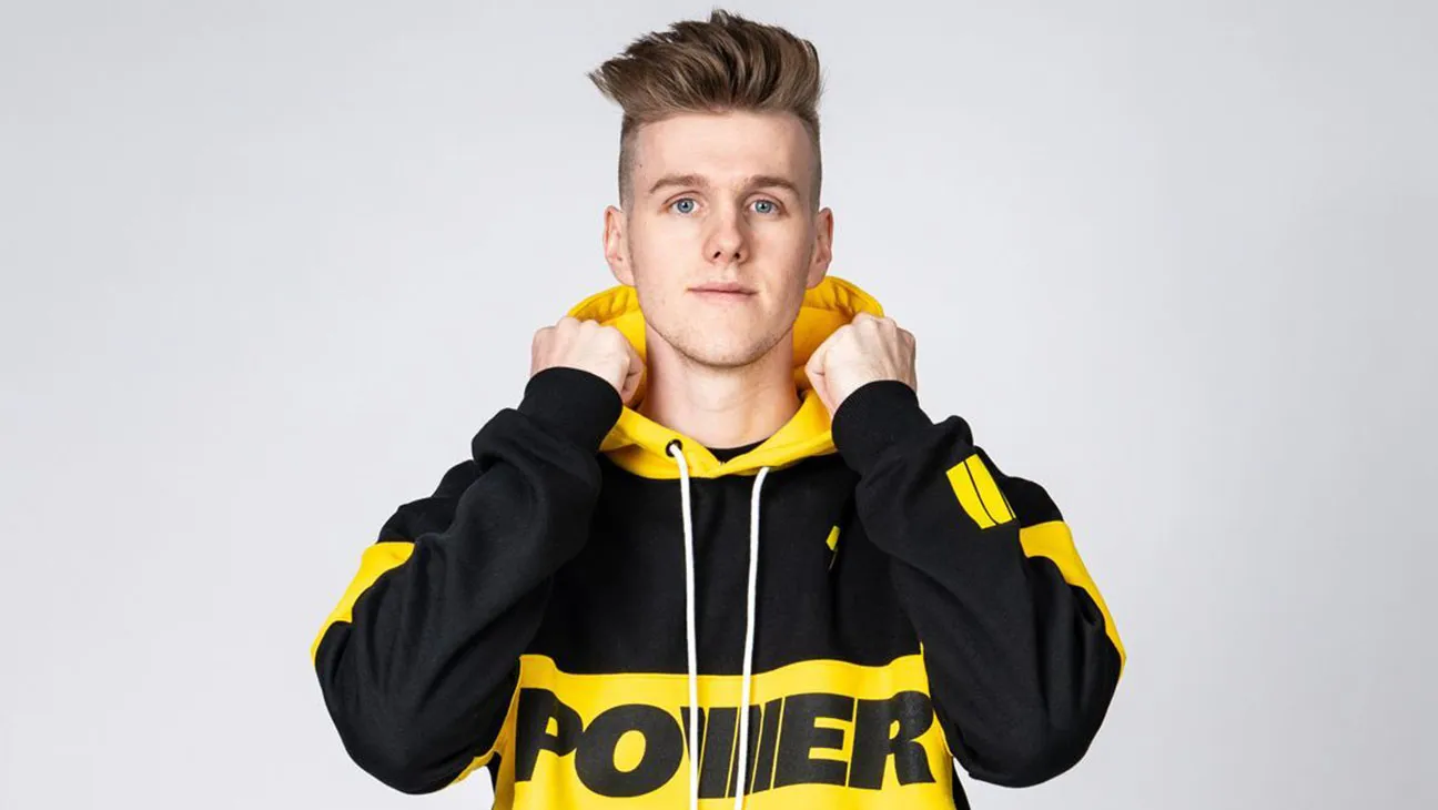 Lachlan Power Biography, Age, Girlfriend, Family, Career, Net Worth